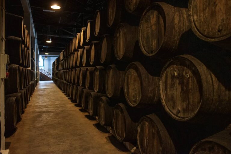 What Is A Rickhouse? (in Bourbon Terms) - Whisky Ride