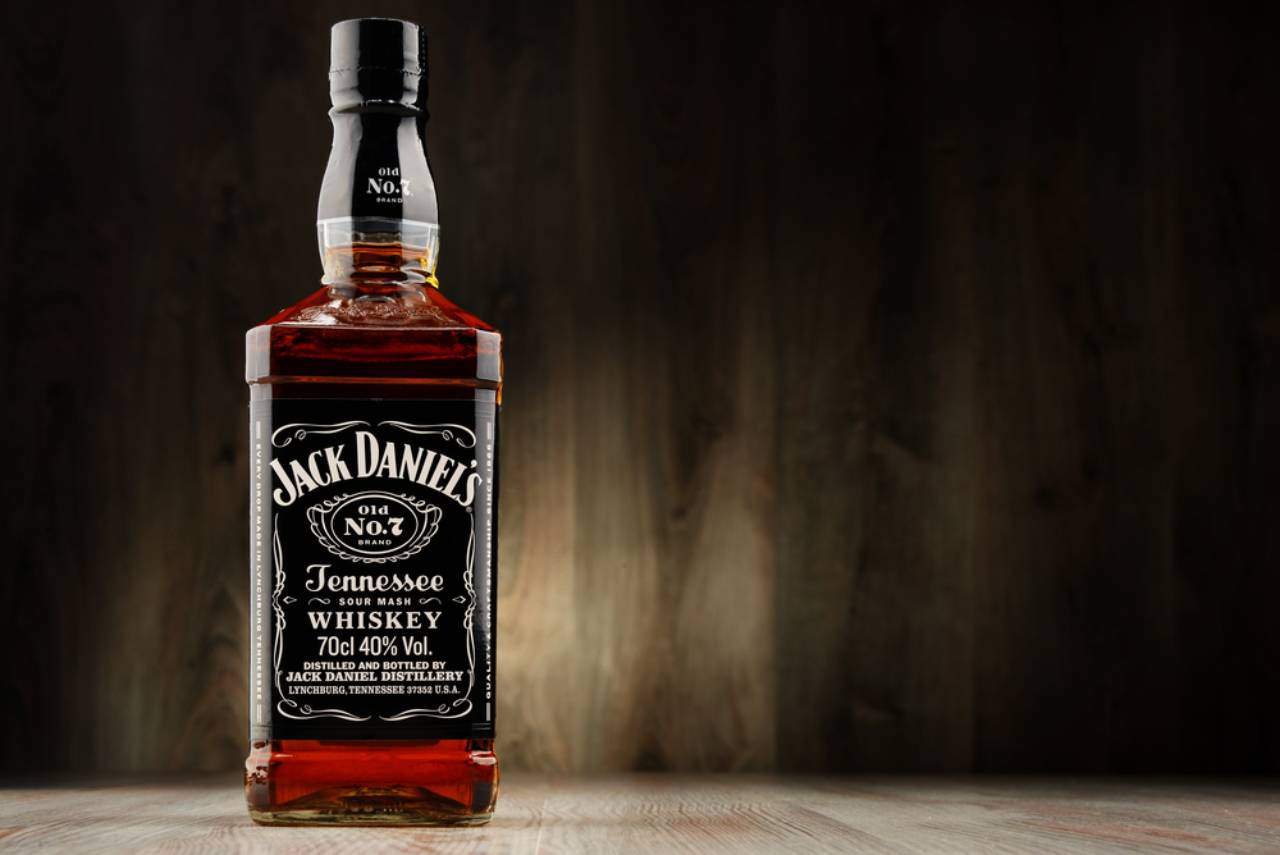 Full-Proof Bourbon Guide: Bold and Unapologetic Flavors - Whisky Ride